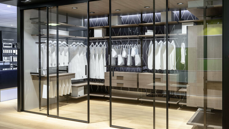 Sliding door, Wall partitioning and Closet system | raumplus