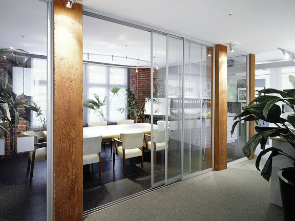 Sliding doors | Room dividers | Wardrobe systems | raumplus