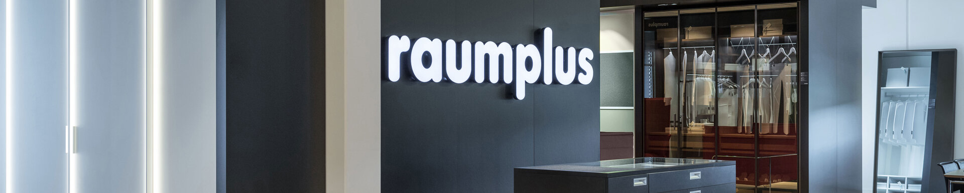 Sliding door, Wall partitioning and Closet system | raumplus