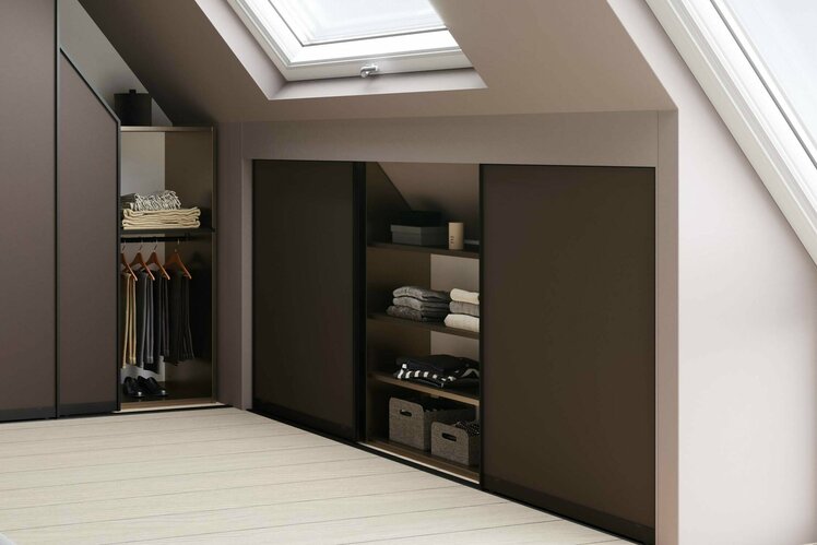 Made-to-measure walk-in wardrobe: perfect solution for every room ...